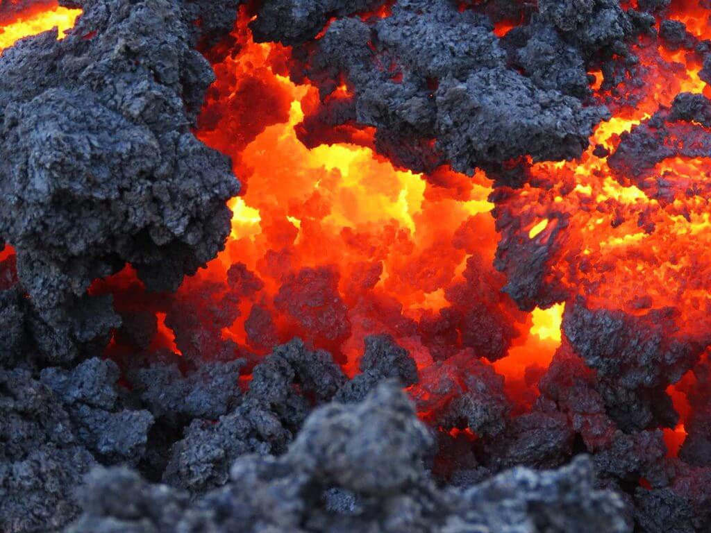 Interview du volcanologue Ludovic Leduc dObjectif Volcans